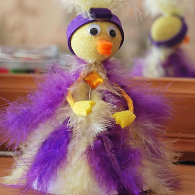 15 Creative Crafts Projects Using Feathers - Craft Your Happy Place