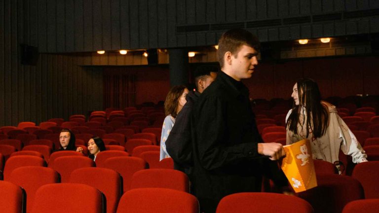 12 Rules of Movie Theater Etiquette That Everyone Should Follow