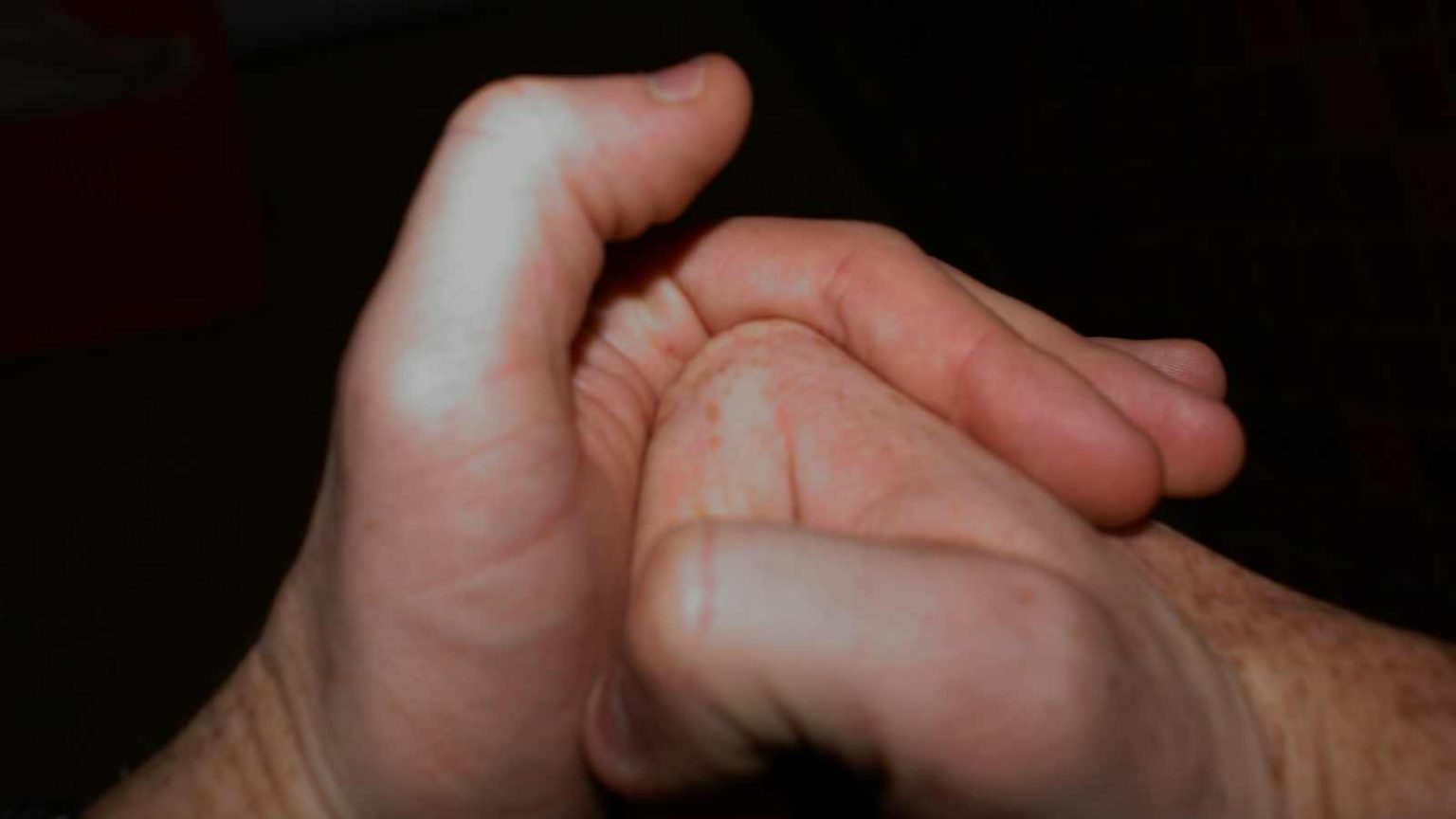 25 Debunked Myths You Won't Believe People Still Fall For